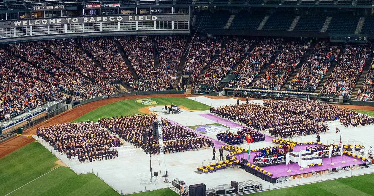More than 2,200 in UW Bothell Class of 2018 - News